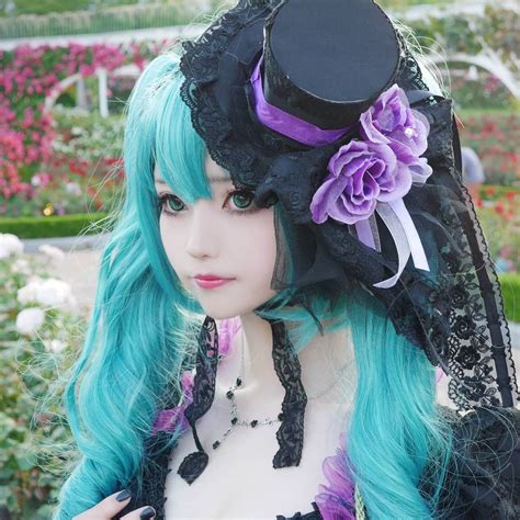 Vocaloid Hatsune Miku 🎙️ Gothic Ver 💙 Cosplayed By Korean Coser