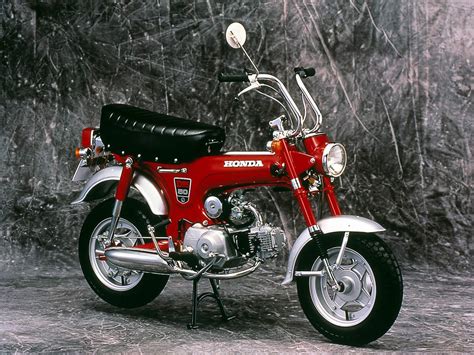 Honda Dax 1969 1999 Motorrad Für Die Westentasche