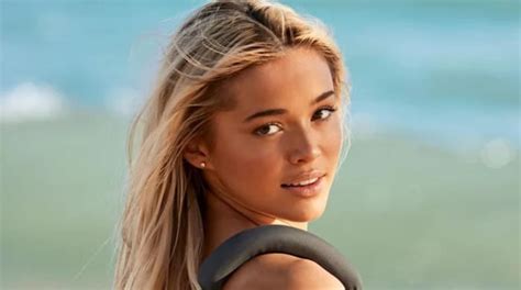 Lsu Gymnast Olivia Dunne Reacts To Being A 2023 Si Swimsuit Model Si