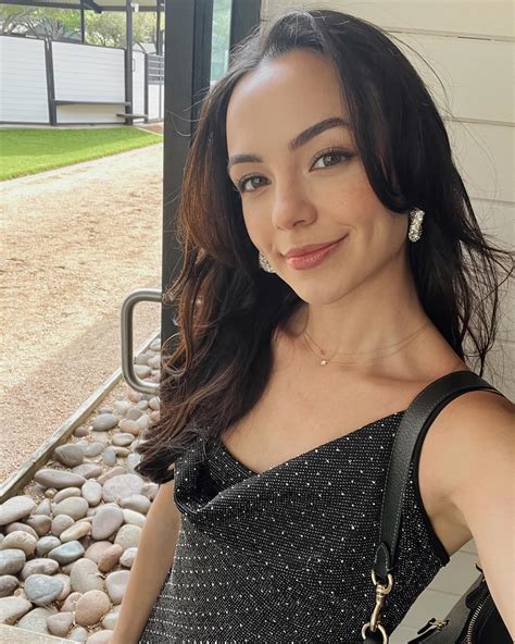 Vanessa Merrell 🖤 Instagram