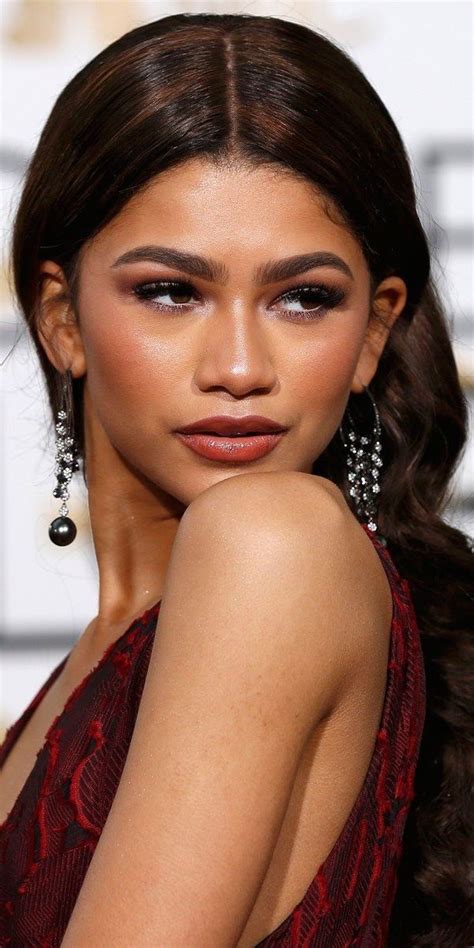 Desktop Wallpaper Singer English Brunette Earrings Celebrity