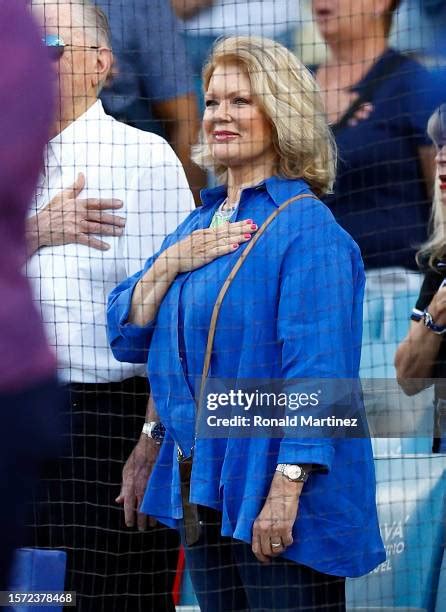 7756 Mary Heart Photos And High Res Pictures Getty Images
