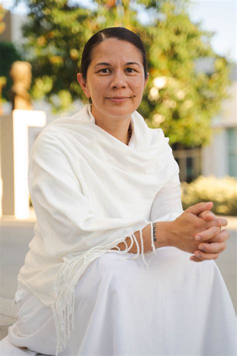Meet The Siddhayatan Team Spiritual Monks Nuns And Teachers