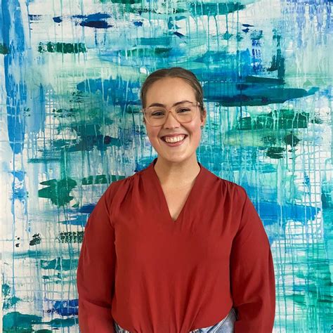 Meet Sophie Ryan An Energetic Artist From Bathurst The Owl
