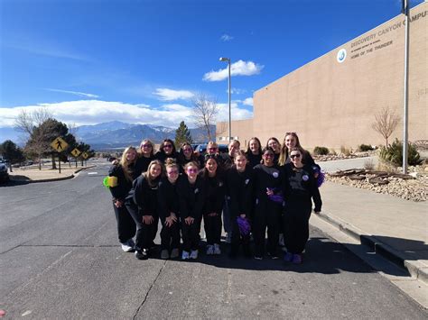 Dcc Girls Swim And Dive Team Ready For The Bus