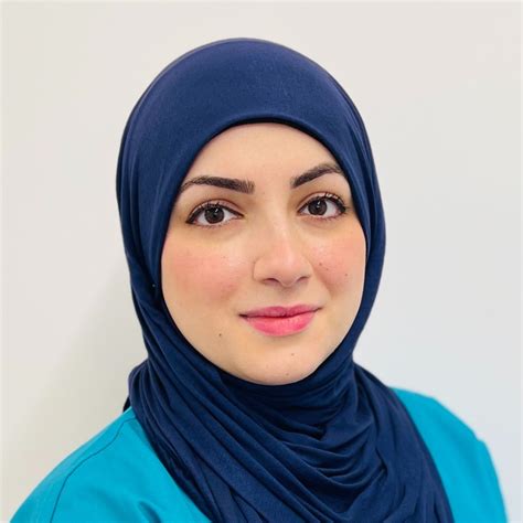 Dr Hadil Abuwarda Dental Surgeon Rodericks Dental Linkedin