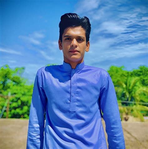 মুভিতে দেখা আর বাস্তবে দেখা Hafiz Qari Jafrul