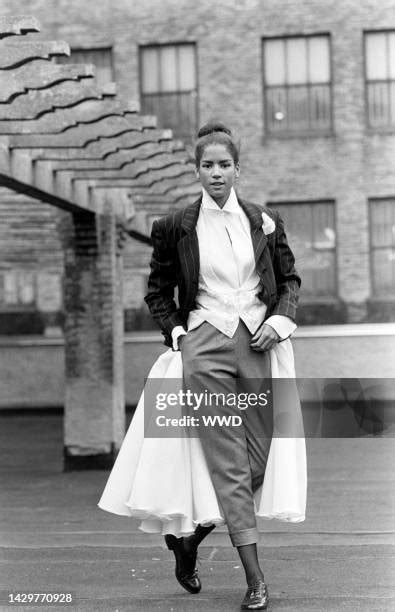 Veronica Webb Photos Photos And Premium High Res Pictures Getty Images