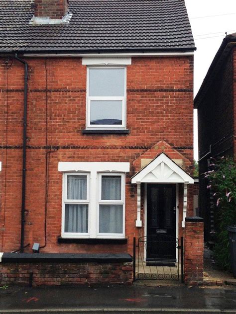 Guildford Park Road Guildford 4 Bed Semi Detached House £2 290 Pcm £528 Pw