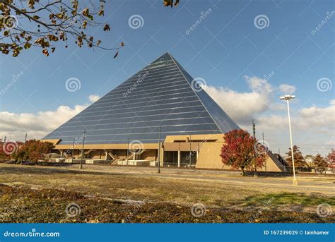 Exterior Of The Bass Pro Shop Pyramid Memphis Tennessee Editorial Stock