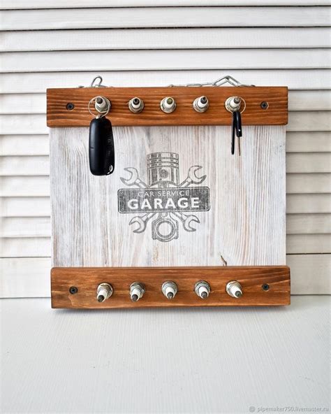 Настенная Ключница из дерева в интернет магазине на Ярмарке Мастеров Ключницы настенные