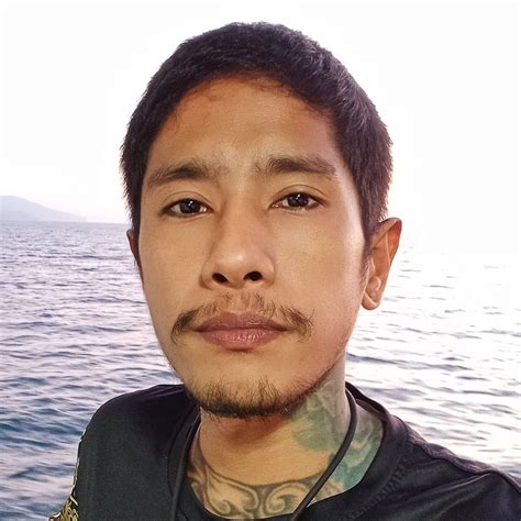 คลังมือสอง 🟤y159 เปิดที่ 20 บิทขั้นต่ำ 20 ลงท้ายด้วย 00 Size รอบเอว 30 ยาว 42 เป้า 11