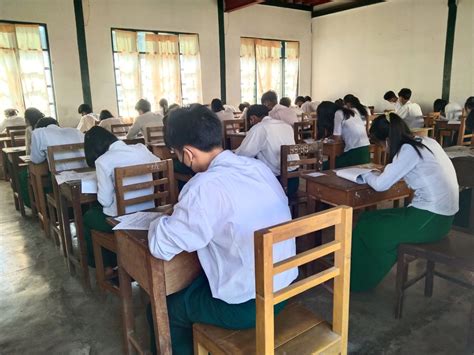 ပင်လောင်းမြို့နယ်၌ အခြေခံပညာအလယ်တန်းအဆင့် အဋ္ဌမတန်းစာမေးပွဲ အေးချမ်းစ