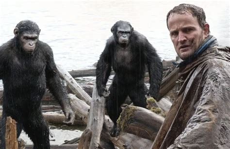 Dawn Of The Planet Of The Apes Guide Cast Writers Soundtrack Plot