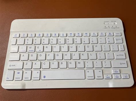 Chargeable Wireless Bluetooth Keyboard For Android IOS Windows Computers Tech Parts