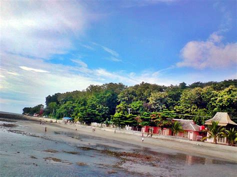 Rea Reo Mbolang Pantai Pasir Putih Situbondo Jawa Timur