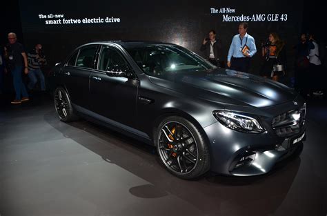 Mercedes Amg E63 S Edition 1 Is Black At 2016 La Auto Show Autoevolution