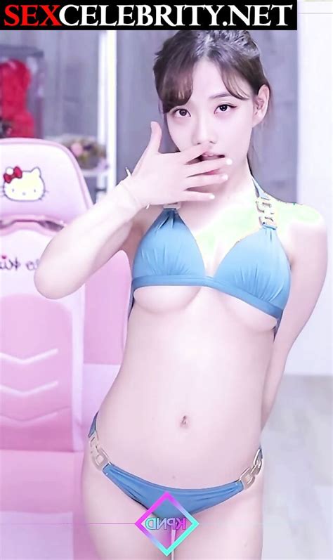 Jisoo Korean Beauty Awaits Incredible Sex Adventures Sexcelebrity