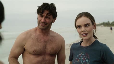 Auscaps Jonathan Stoddard Shirtless In Love On Retreat