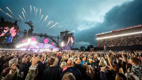 Hr Exec Kristin Cabot Goes Candid About Coldplay Concert Moment Mandatory