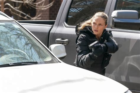 Chicago Pd Season 8 Episode 14 Recap Safe One Chicago Center