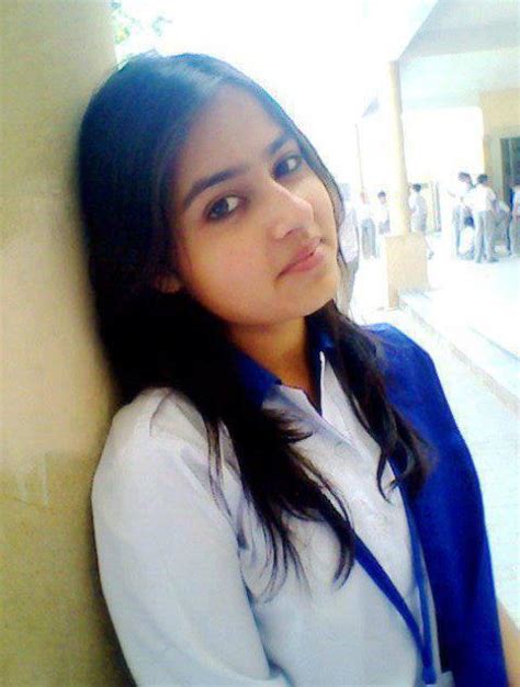 Bangladeshi College Girls