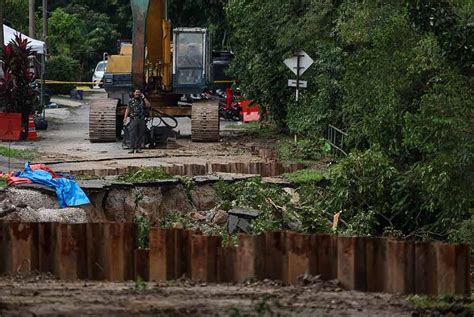 Puchong Landslide Mitigation Measures Implemented At Sewage Treatment Plant Iwk Sinar Daily