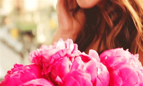 4 Ways To Know If Your Woman Is Feeling Turned On For Sex Susan