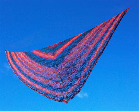 Knit Lab Bubbles Triangle