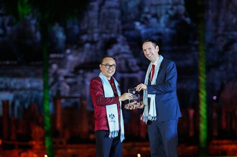 ឧបនាយករដ្ឋមន្ត្រីប្រចាំការ វង្សី វិស្សុត