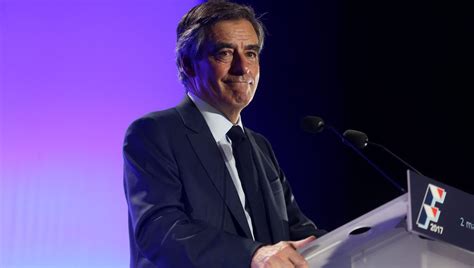 Le Maire Udi De Bourges Pascal Blanc Appelle Au Retrait De François