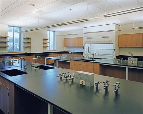 University Of California Riverside Physical Sciences Building 1 — Kmw