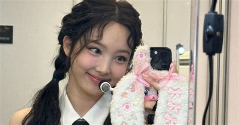 트와이스 나연 ‘6억 빚투 승소…“엄마 前 연인 돈 안 갚아도 돼”