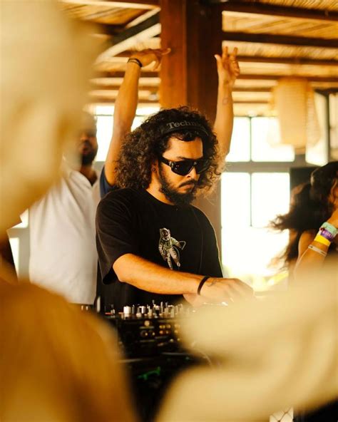 9 Bar Night Club And Bar On Instagram Dj Swap Just Took 9 Bar To Another Level 🔥 The Beats