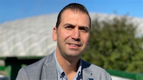 Доц Драгомир Стефанов пред Novini Bg Политиците ни се карат като деца не успяват да озаптят