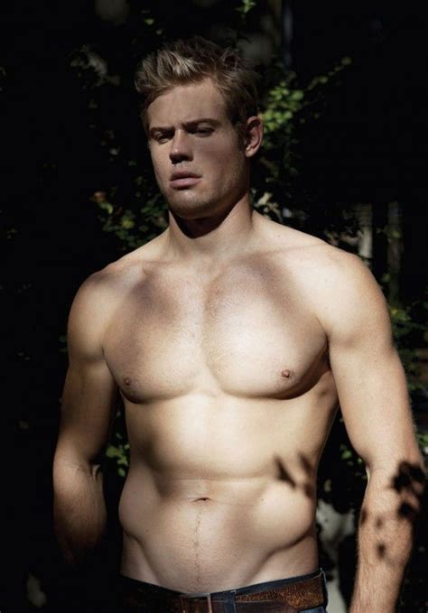 Pictures Of Erik Everhard