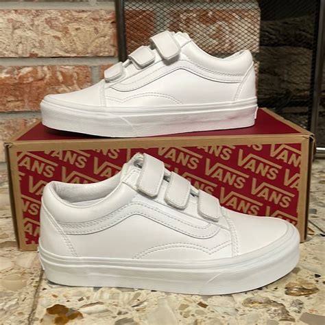 Vans Old Skool V Leather True White Velcro In 2024 White Sneakers Men