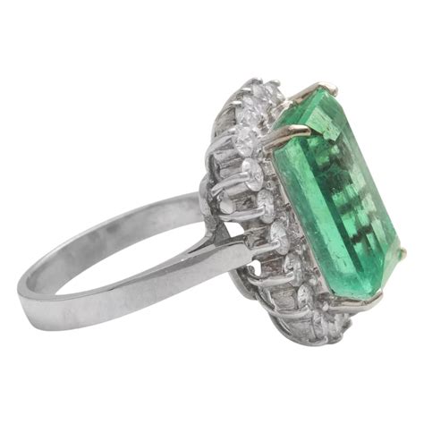 980 Carats Natural Colombian Emerald And Diamond 18k Solid White Gold