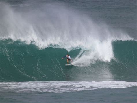 Oc Surfers Battle In Big Hawaii Waves Orange County Register