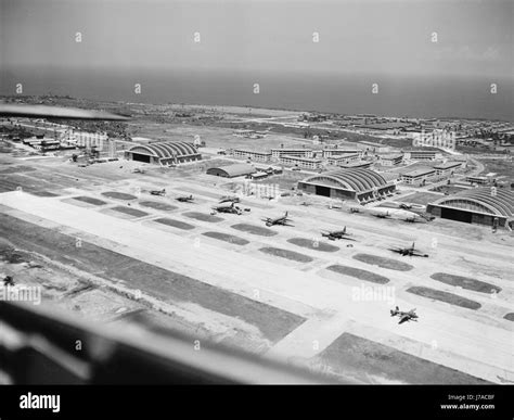 Military Base Aerial Banque Dimages Noir Et Blanc Alamy
