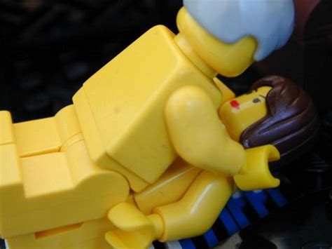 Lego Sex La Bibbia E Il Sesso Spiegata Con I Mattoncini Colorati Cooletto