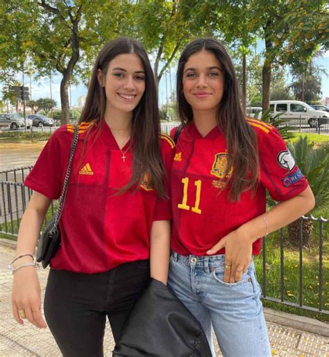 Sira Martinez Bio Ferran Torres Girlfriend Mysportdab