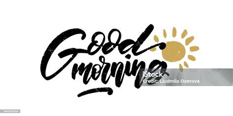 태양과 함께 좋은 아침 편지 수제 서예 벡터 일러스트 레이 션 손으로 그린 태양과 함께 필기 포스터 낱말에 대한 스톡 벡터 아트