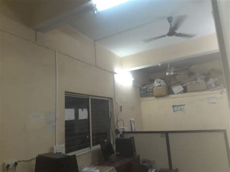 जगाला देईल ज्ञान आणि स्वतः कोरडे पाषाण मनमाड Mecb कर्मचारिंचा बिन डोकपणा वैद्दच पोर लंगड