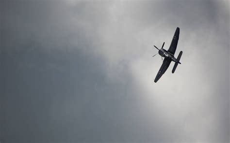 배경 화면 하늘 차량 비행기 항공기 추진자 Seafury 지구의 분위기 에어쇼 곡예 비행 2560x1600 Mmtalish33 186523 배경