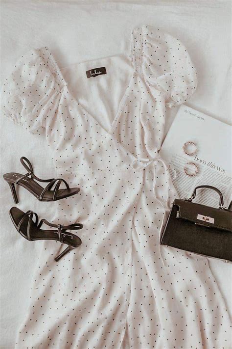 မသုံးဖြစ်လို့ပိုနေတာတွေရောင်း၀ယ်ကြမယ်