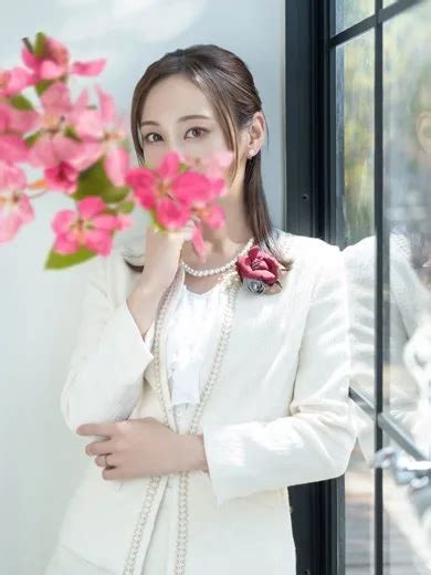 足立友梨の風俗店在籍情報【ハールブルク】 Av女優の風俗店在籍情報2025年最新版