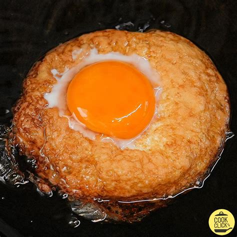 ‪‎ข้าวไข่กรอบดาวไม่สุกในตำนาน‬ Explore