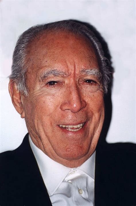 Anthony Quinn Biography And Analysis Of His Movie Career