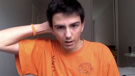 V Deo Influencer Youtube